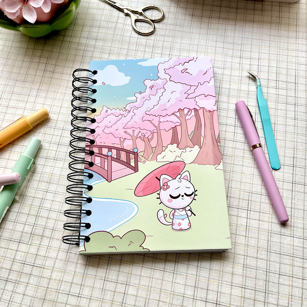 Libreta Pasta Dura Espiral A5 Paseando entre Cherry Blossoms – Chíkidi